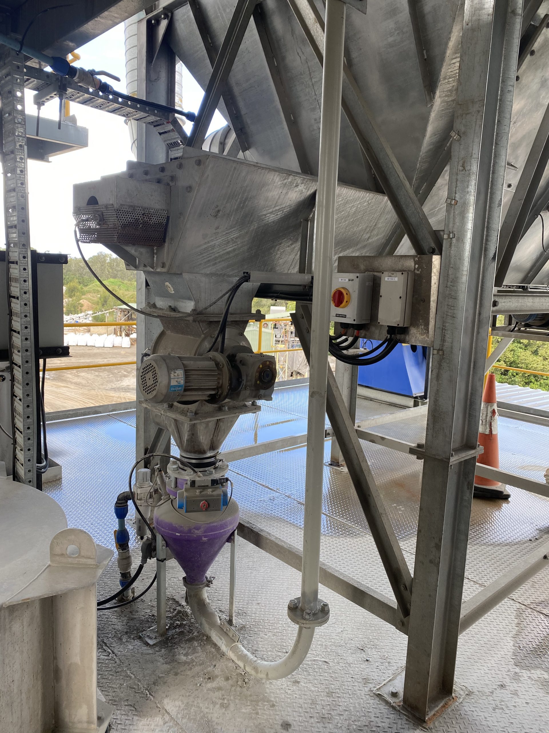 Dense Phase Conveying from Bag House to Silo - Filquip