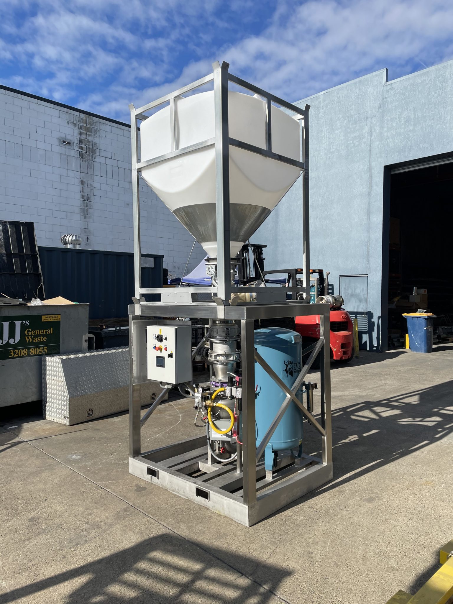 Weather proof Industrial Storage IBC Hoppers - Filquip