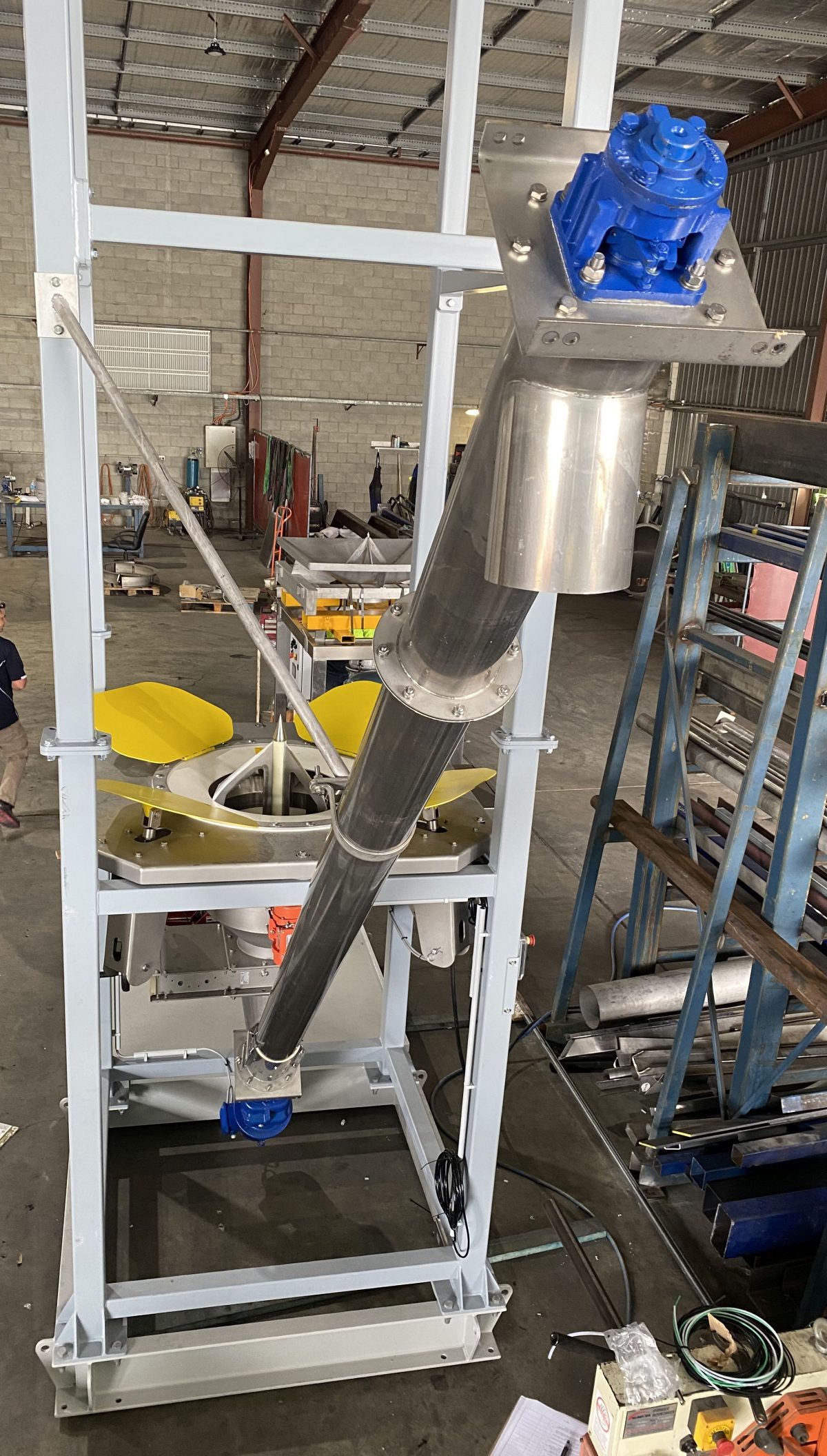Alumina Bulk Bag Decanter with Weighing System - Filquip