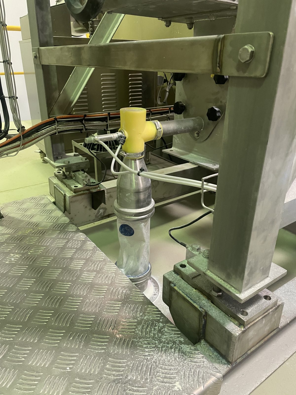 Milk Powder Vacuum Loader and Dosing System - Filquip