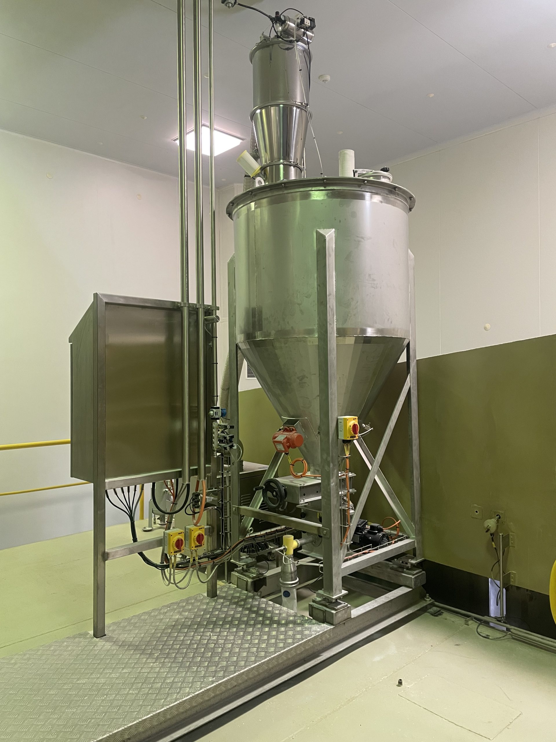 Milk Powder Vacuum Conveyor and Dosing System - Filquip