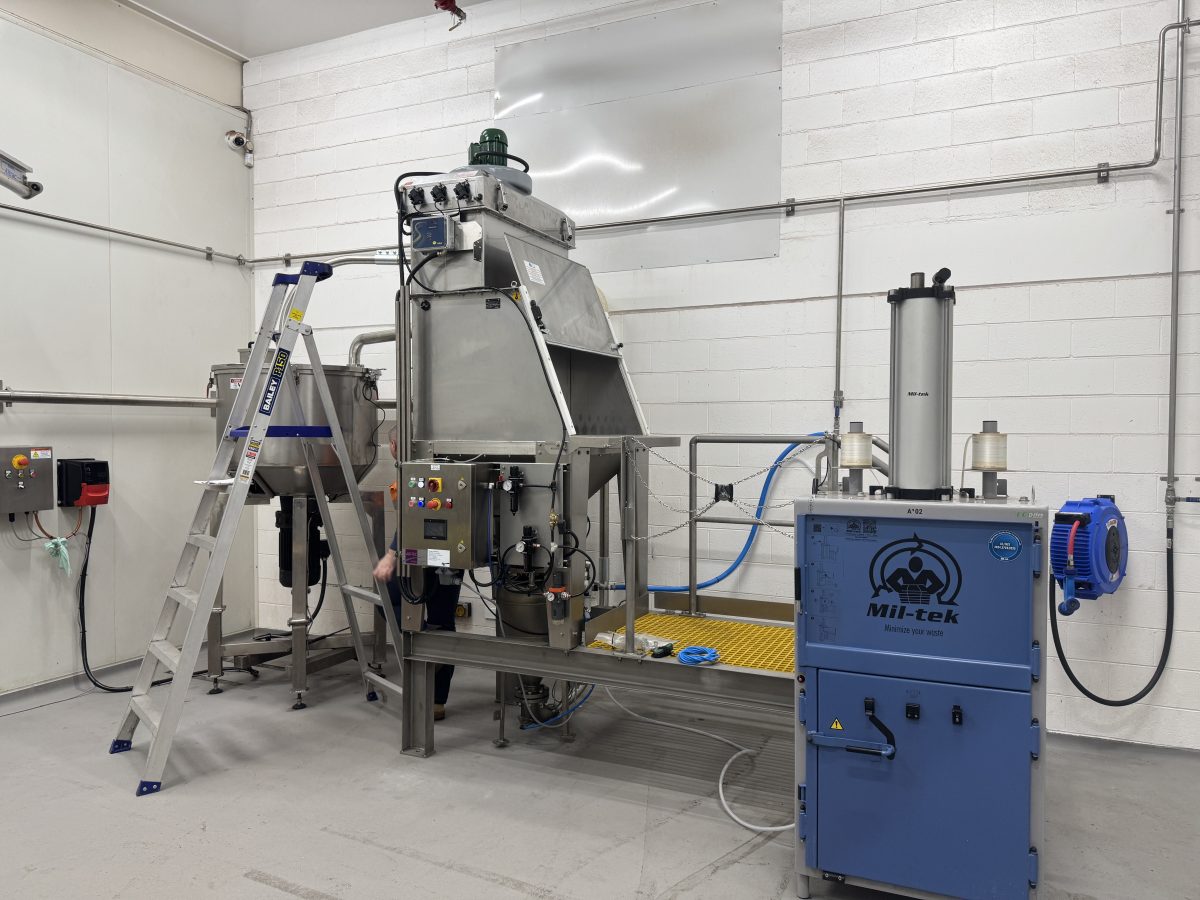 25kg Bag Handling Station with Dense Phase Conveyor - Filquip